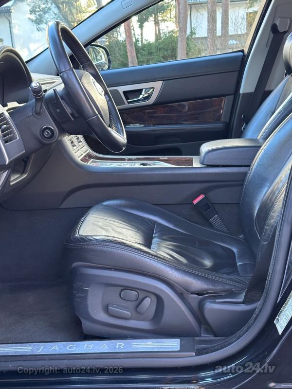 Melns Jaguar XF 2011 Tallina, ar dzinēja tilpumu 5.00 L un nobraukumu 142 tūkst. km par 13500 €, foto 11 vietnē AUTOMOTO.COM.LV