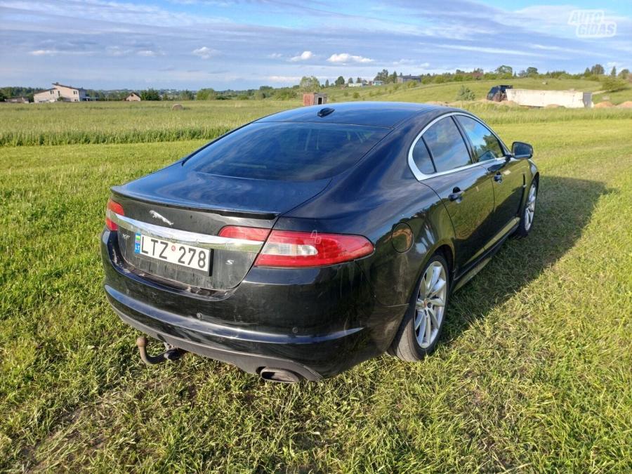 Melns Jaguar XF 2011 Kaišiadorys, ar dzinēja tilpumu 3.00 L un nobraukumu 365 tūkst. km par 4500 €, foto 7 vietnē AUTOMOTO.COM.LV