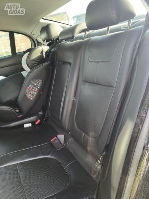 Melns Jaguar XF 2011 Kaišiadorys, ar dzinēja tilpumu 3.00 L un nobraukumu 365 tūkst. km par 4500 €, foto 10 vietnē AUTOMOTO.COM.LV