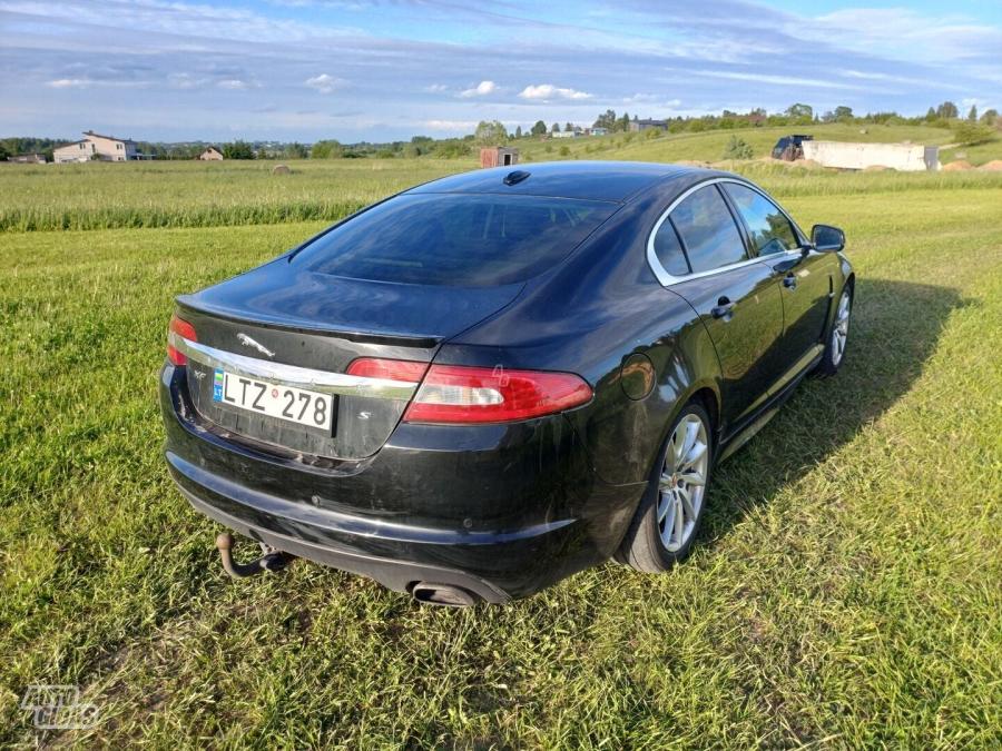 Melns Jaguar XF 2011 Kaišiadorys, ar dzinēja tilpumu 3.00 L un nobraukumu 365 tūkst. km par 4500 €, foto 20 vietnē AUTOMOTO.COM.LV