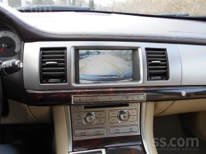 Black Jaguar XF 2011 in Daugavpils, with an engine capacity of 3.00 L and mileage of 197 thousand km for 6000 €, photo 7 on AUTOMOTO.COM.LV