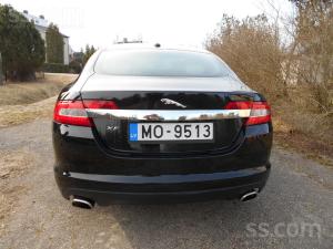 Black Jaguar XF 2011 in Daugavpils, with an engine capacity of 3.00 L and mileage of 183 thousand km for 7700 €, photo 6 on AUTOMOTO.COM.LV