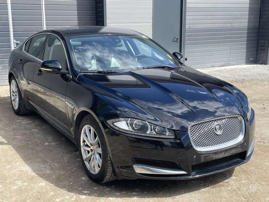 Melns Jaguar XF 2011 Kauņa, ar dzinēja tilpumu 2.99 L un nobraukumu 274 tūkst. km par 3100 €, foto 4 vietnē AUTOMOTO.COM.LV