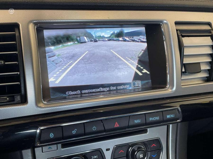 Melns Jaguar XF 2011 Kauņa, ar dzinēja tilpumu 2.99 L un nobraukumu 274 tūkst. km par 3100 €, foto 14 vietnē AUTOMOTO.COM.LV