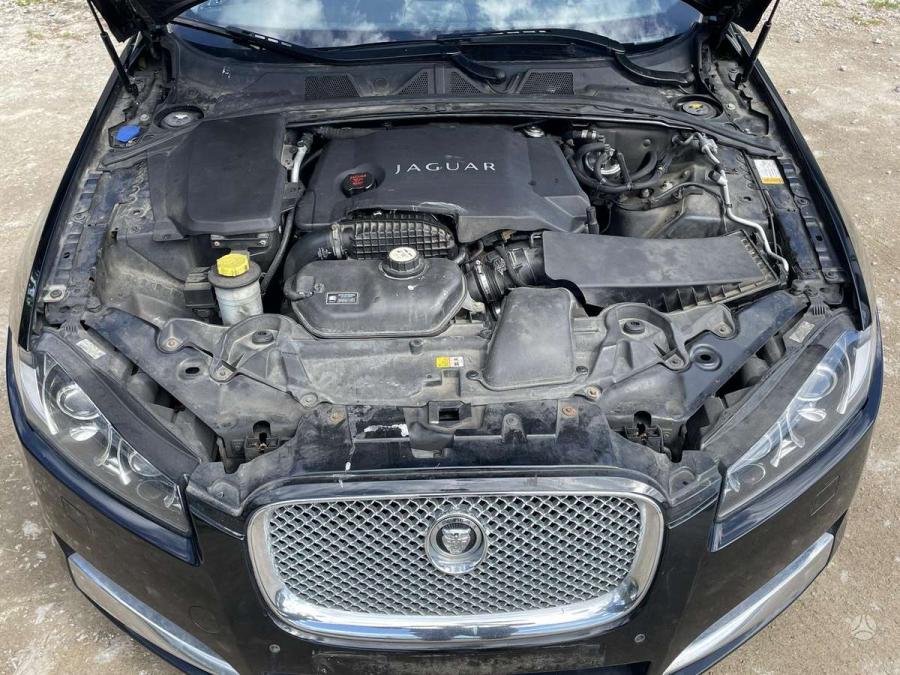 Melns Jaguar XF 2011 Kauņa, ar dzinēja tilpumu 2.99 L un nobraukumu 274 tūkst. km par 3100 €, foto 23 vietnē AUTOMOTO.COM.LV
