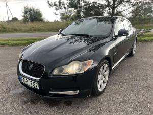 Black Jaguar XF 2011 in Vilnius, with an engine capacity of 2.99 L and mileage of 245 thousand km for 2650 €, photo 4 on AUTOMOTO.COM.LV