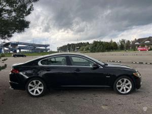 Black Jaguar XF 2011 in Vilnius, with an engine capacity of 2.99 L and mileage of 245 thousand km for 2650 €, photo 6 on AUTOMOTO.COM.LV
