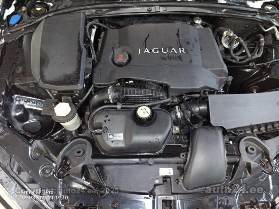 Black Jaguar XF 2012 in Tallinn, with an engine capacity of 3.00 L and mileage of 248 thousand km for 9000 €, photo 11 on AUTOMOTO.COM.LV