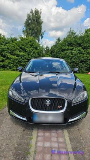 Melns Jaguar XF 2012 Viļņa, ar dzinēja tilpumu 3.00 L un nobraukumu 250 tūkst. km par 6000 €, foto  vietnē AUTOMOTO.COM.LV