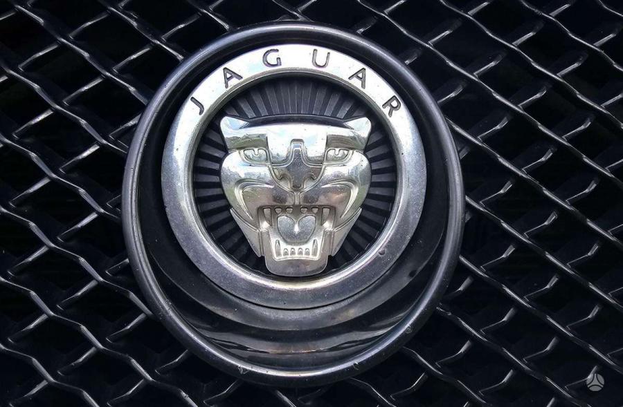 Melns Jaguar XF 2012 Viļņa, ar dzinēja tilpumu 3.00 L un nobraukumu 250 tūkst. km par 6000 €, foto 12 vietnē AUTOMOTO.COM.LV