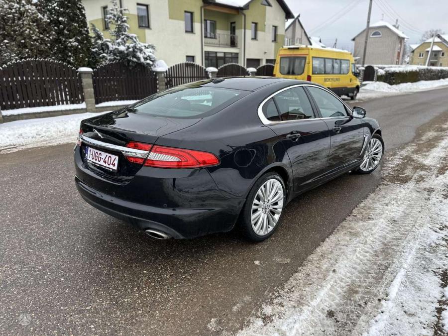 Melns Jaguar XF 2012 Utena, ar dzinēja tilpumu 2.18 L un nobraukumu 231 tūkst. km par 6250 €, foto 2 vietnē AUTOMOTO.COM.LV