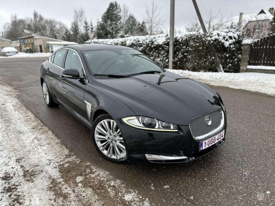 Melns Jaguar XF 2012 Utena, ar dzinēja tilpumu 2.18 L un nobraukumu 231 tūkst. km par 6250 €, foto 4 vietnē AUTOMOTO.COM.LV