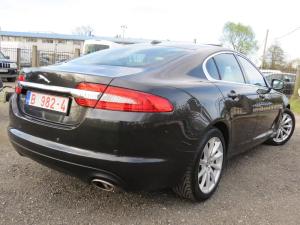 Black Jaguar XF 2012 in Riga, with an engine capacity of 2.20 L and mileage of 200 thousand km for 8490 €, photo 5 on AUTOMOTO.COM.LV