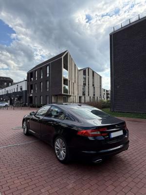 Black Jaguar XF 2012 in Vilnius, with an engine capacity of 3.00 L and mileage of 186 thousand km for 6700 €, photo  on AUTOMOTO.COM.LV