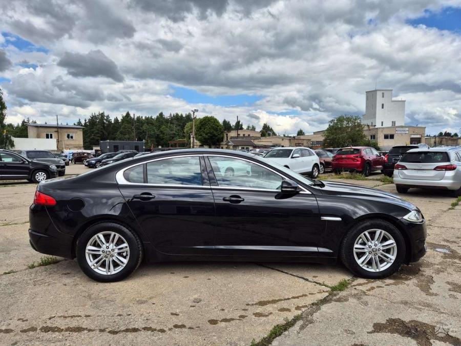 Melns Jaguar XF 2012 Utena, ar dzinēja tilpumu 2.18 L un nobraukumu 274 tūkst. km par 3990 €, foto 7 vietnē AUTOMOTO.COM.LV