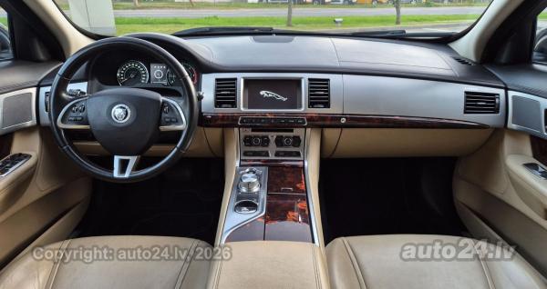 Black Jaguar XF 2012 in Tallinn, with an engine capacity of 2.20 L and mileage of 191 thousand km for 6666 €, photo 6 on AUTOMOTO.COM.LV