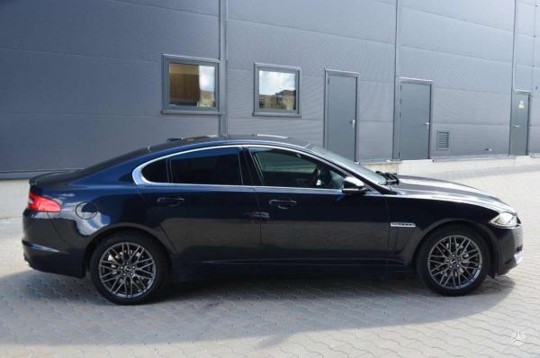Melns Jaguar XF 2012 Šauļi, ar dzinēja tilpumu 2.18 L un nobraukumu 390 tūkst. km par 5000 €, foto 5 vietnē AUTOMOTO.COM.LV