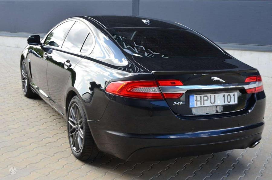 Melns Jaguar XF 2012 Šauļi, ar dzinēja tilpumu 2.18 L un nobraukumu 390 tūkst. km par 5000 €, foto 17 vietnē AUTOMOTO.COM.LV