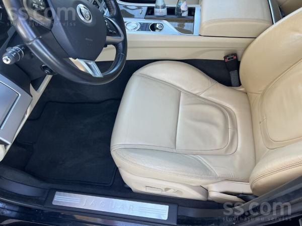 Melns Jaguar XF 2012 Rīga, ar dzinēja tilpumu 2.20 L un nobraukumu 120 tūkst. km par 6000 €, foto 8 vietnē AUTOMOTO.COM.LV