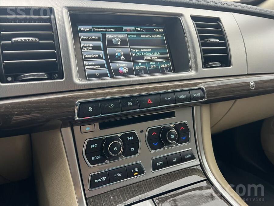Melns Jaguar XF 2012 Rīga, ar dzinēja tilpumu 2.20 L un nobraukumu 120 tūkst. km par 6000 €, foto 13 vietnē AUTOMOTO.COM.LV