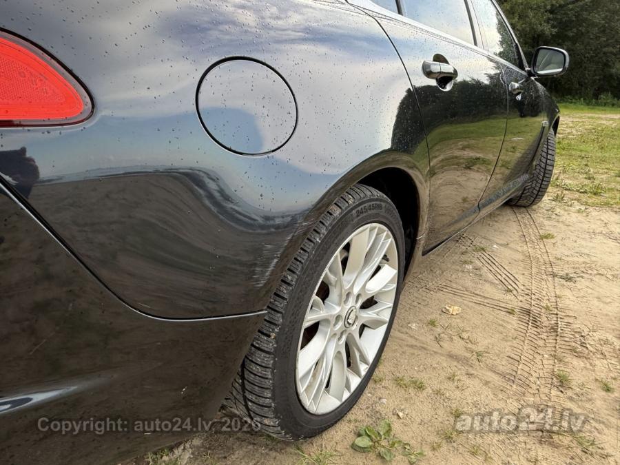 Melns Jaguar XF 2012 Tallina, ar dzinēja tilpumu 2.20 L un nobraukumu 307 tūkst. km par 3299 €, foto 9 vietnē AUTOMOTO.COM.LV