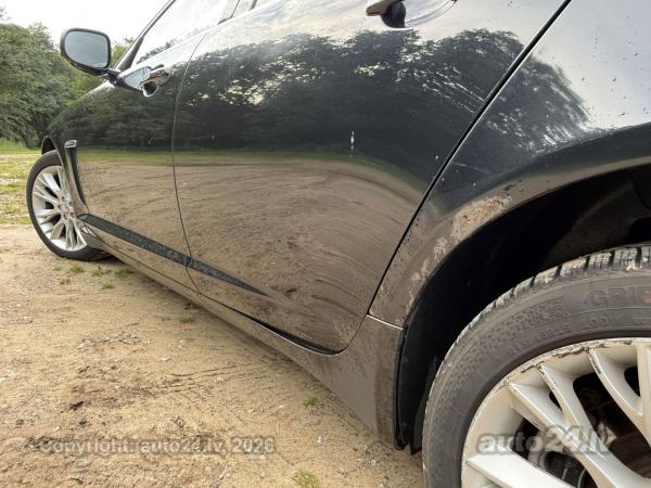Melns Jaguar XF 2012 Tallina, ar dzinēja tilpumu 2.20 L un nobraukumu 307 tūkst. km par 3299 €, foto 11 vietnē AUTOMOTO.COM.LV