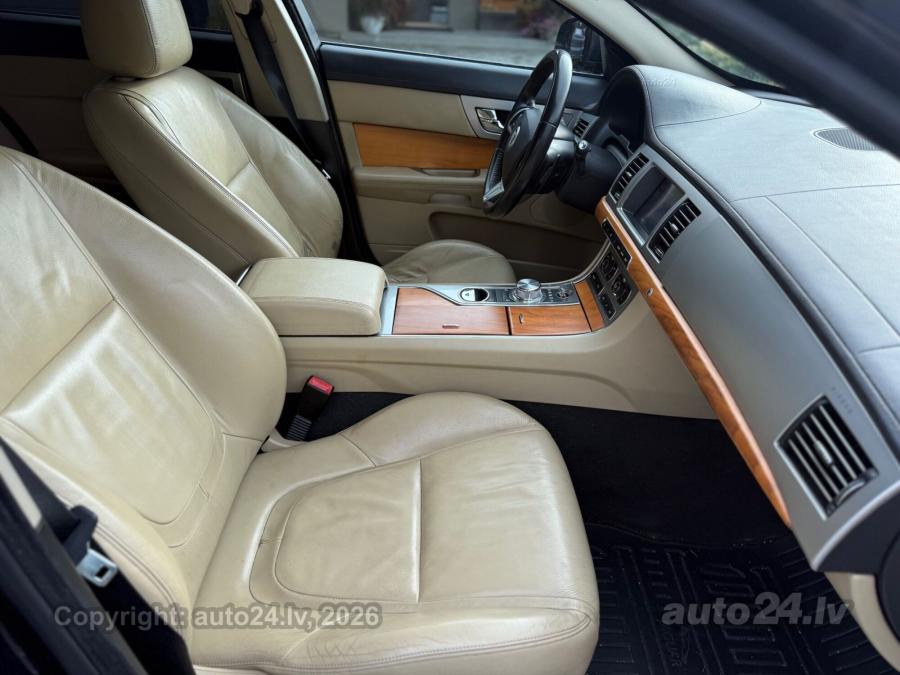 Melns Jaguar XF 2012 Tartu, ar dzinēja tilpumu 2.20 L un nobraukumu 307 tūkst. km par 3499 €, foto 9 vietnē AUTOMOTO.COM.LV