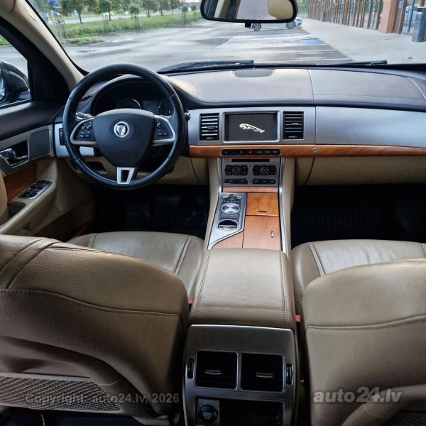Melns Jaguar XF 2012 Tartu, ar dzinēja tilpumu 2.20 L un nobraukumu 294 tūkst. km par 3990 €, foto 4 vietnē AUTOMOTO.COM.LV