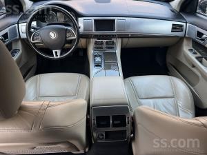 Melns Jaguar XF 2012 Daugavpils, ar dzinēja tilpumu 2.20 L un nobraukumu 120 tūkst. km par 5800 €, foto 21 vietnē AUTOMOTO.COM.LV