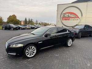 Black Jaguar XF 2012 in Telschi, with an engine capacity of 2.18 L and mileage of 261 thousand km for 4499 €, photo 3 on AUTOMOTO.COM.LV