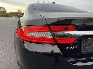 Black Jaguar XF 2012 in Telschi, with an engine capacity of 2.18 L and mileage of 261 thousand km for 4499 €, photo 16 on AUTOMOTO.COM.LV