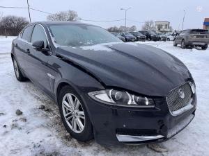 Black Jaguar XF 2013 in Siauliai, with an engine capacity of 2.18 L and mileage of 233 thousand km for 3550 €, photo 2 on AUTOMOTO.COM.LV