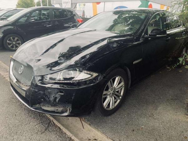 Melns Jaguar XF 2013 Šauļi, ar dzinēja tilpumu 2.18 L un nobraukumu 233 tūkst. km par 3350 €, foto 2 vietnē AUTOMOTO.COM.LV
