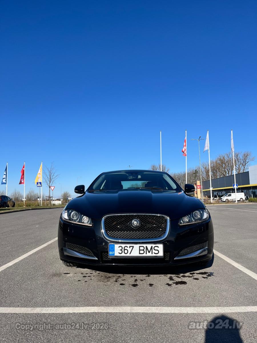 Black Jaguar XF 2013 in Tartu, with an engine capacity of 2.00 L and mileage of 172 thousand km for 7490 €, photo 6 on AUTOMOTO.COM.LV