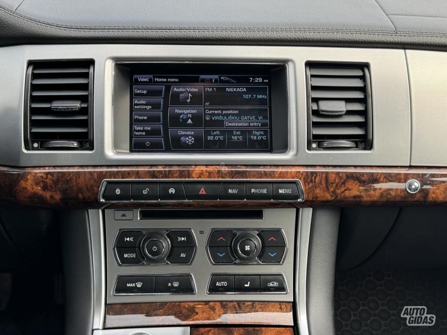Black Jaguar XF 2013 in Vilnius, with an engine capacity of 2.20 L and mileage of 242 thousand km for 7100 €, photo 23 on AUTOMOTO.COM.LV