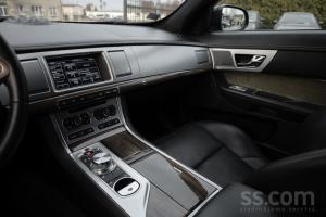 Melns Jaguar XF 2013 Jelgava, ar dzinēja tilpumu 3.00 L un nobraukumu 267 tūkst. km par 9900 €, foto 11 vietnē AUTOMOTO.COM.LV