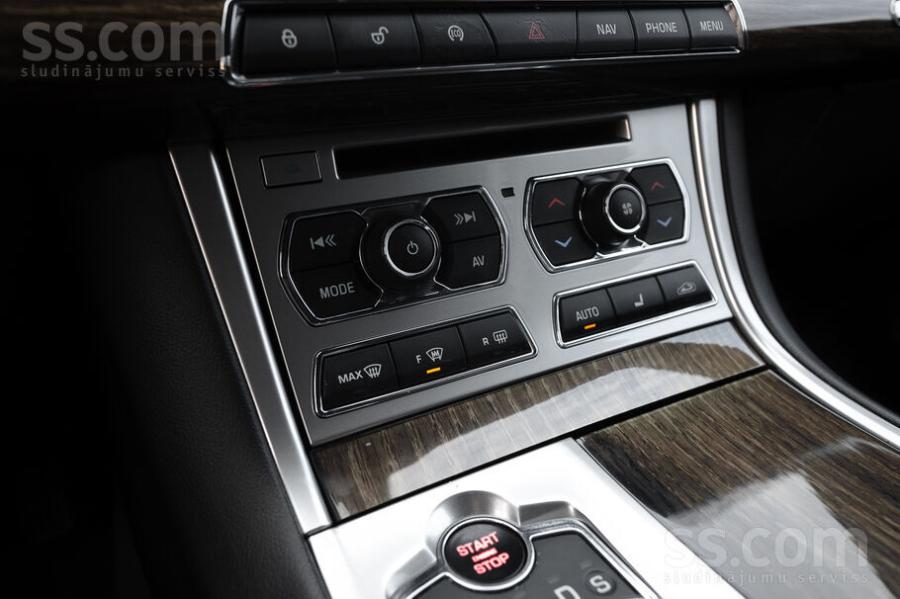 Melns Jaguar XF 2013 Jelgava, ar dzinēja tilpumu 3.00 L un nobraukumu 267 tūkst. km par 9900 €, foto 12 vietnē AUTOMOTO.COM.LV