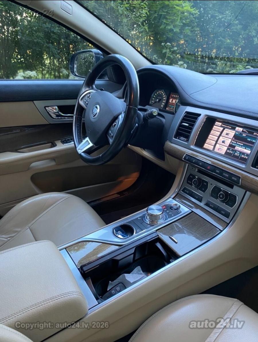 Melns Jaguar XF 2013 Jehvi, ar dzinēja tilpumu 2.20 L un nobraukumu 275 tūkst. km par 5990 €, foto 5 vietnē AUTOMOTO.COM.LV