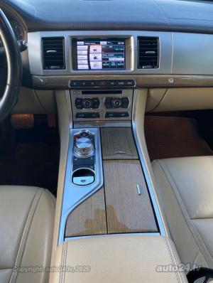 Melns Jaguar XF 2013 Jehvi, ar dzinēja tilpumu 2.20 L un nobraukumu 275 tūkst. km par 5990 €, foto 7 vietnē AUTOMOTO.COM.LV