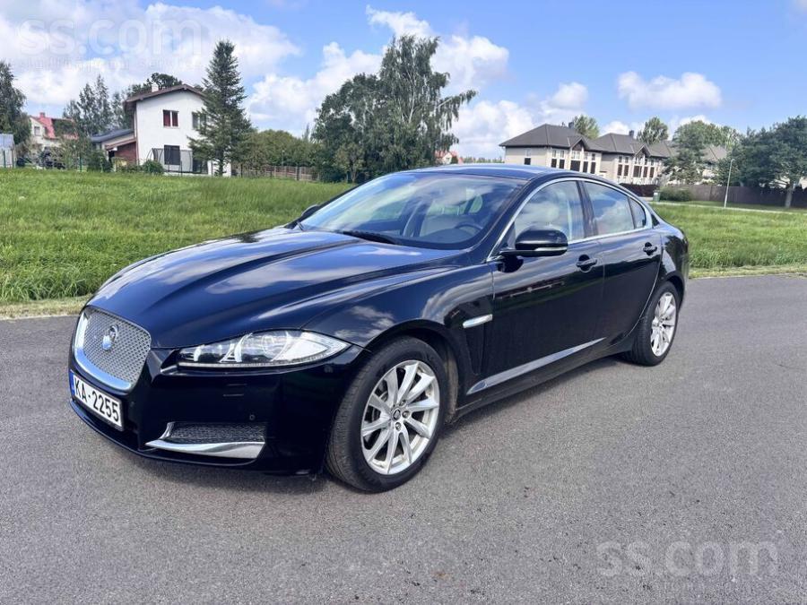 Black Jaguar XF 2013 in Riga, with an engine capacity of 2.20 L and mileage of 101 thousand km for 12500 €, photo 1 on AUTOMOTO.COM.LV
