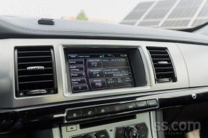 Black Jaguar XF 2013 in Riga, with an engine capacity of 2.20 L and mileage of 279 thousand km for 8990 €, photo 20 on AUTOMOTO.COM.LV