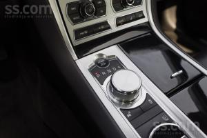 Black Jaguar XF 2013 in Riga, with an engine capacity of 2.20 L and mileage of 279 thousand km for 8990 €, photo 24 on AUTOMOTO.COM.LV