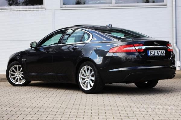 Melns Jaguar XF 2013 Rīga, ar dzinēja tilpumu 2.20 L un nobraukumu 279 tūkst. km par 7495 €, foto 4 vietnē AUTOMOTO.COM.LV