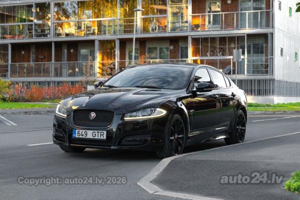 Black Jaguar XF 2014 in Tallinn, with an engine capacity of 3.00 L and mileage of 220 thousand km for 11200 €, photo 3 on AUTOMOTO.COM.LV