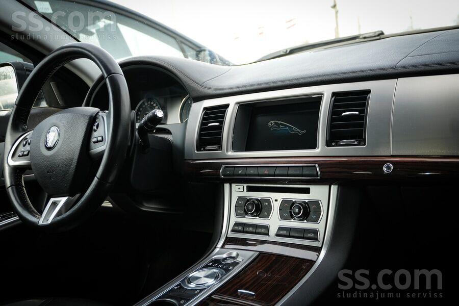 Black Jaguar XF 2014 in Riga, with an engine capacity of 2.20 L and mileage of 277 thousand km for 6990 €, photo 6 on AUTOMOTO.COM.LV