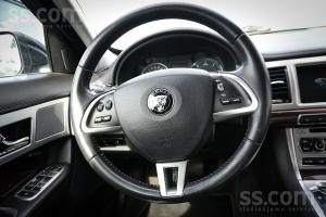 Black Jaguar XF 2014 in Riga, with an engine capacity of 2.20 L and mileage of 277 thousand km for 6990 €, photo 8 on AUTOMOTO.COM.LV