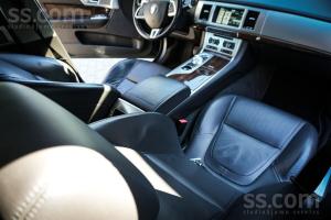 Black Jaguar XF 2014 in Riga, with an engine capacity of 2.20 L and mileage of 277 thousand km for 6990 €, photo 14 on AUTOMOTO.COM.LV