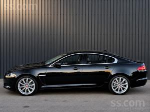 Black Jaguar XF 2015 in Jurmala, with an engine capacity of 2.20 L and mileage of 185 thousand km for 8500 €, photo 4 on AUTOMOTO.COM.LV