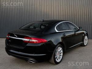Black Jaguar XF 2015 in Jurmala, with an engine capacity of 2.20 L and mileage of 185 thousand km for 8500 €, photo 6 on AUTOMOTO.COM.LV