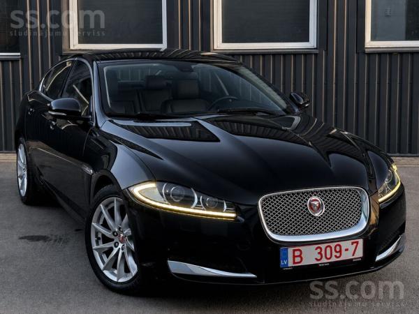 Black Jaguar XF 2015 in Jurmala, with an engine capacity of 2.20 L and mileage of 185 thousand km for 8500 €, photo 6 on AUTOMOTO.COM.LV